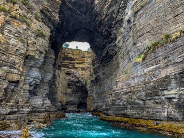 Tasman Arch- A picturesque stunning landform in Australia – Geo-Tourism